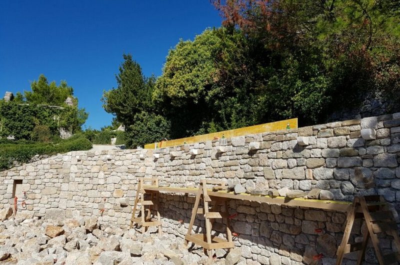 STONE HOUSE IN PODGORA – Navis Real Estate Agency Makarska